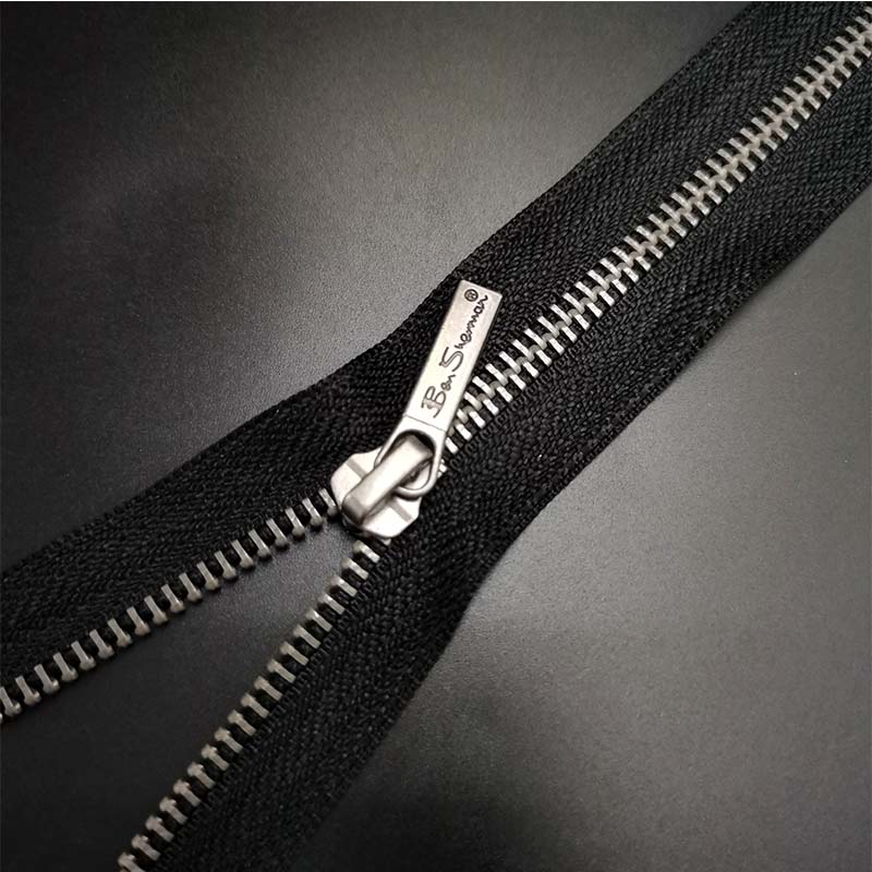 YAB - EUZOR Brass Zipper Manufacturer and Suppliers