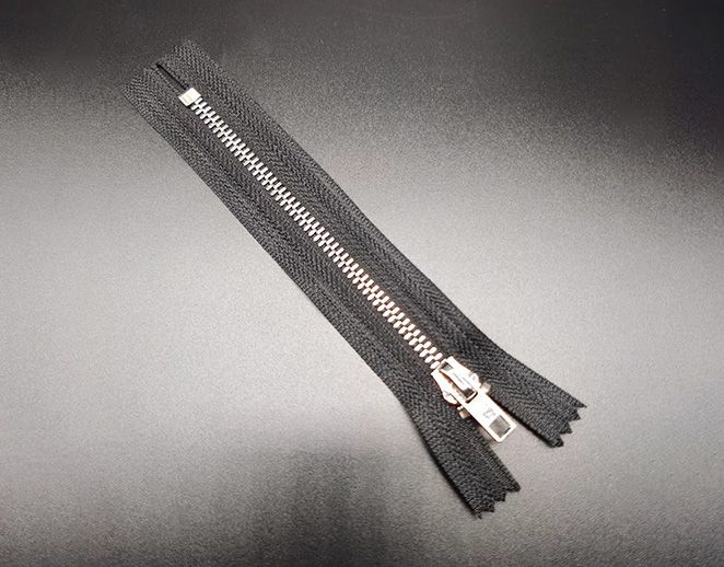 YAB - EUZOR Brass Zipper Manufacturer and Suppliers